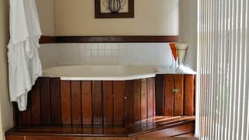Quarto casal, banheira | Banheira de hidromassagem