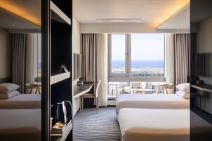 Quarto duplo luxo | Roupas de cama premium, cofres nos quartos, individualmente decorados