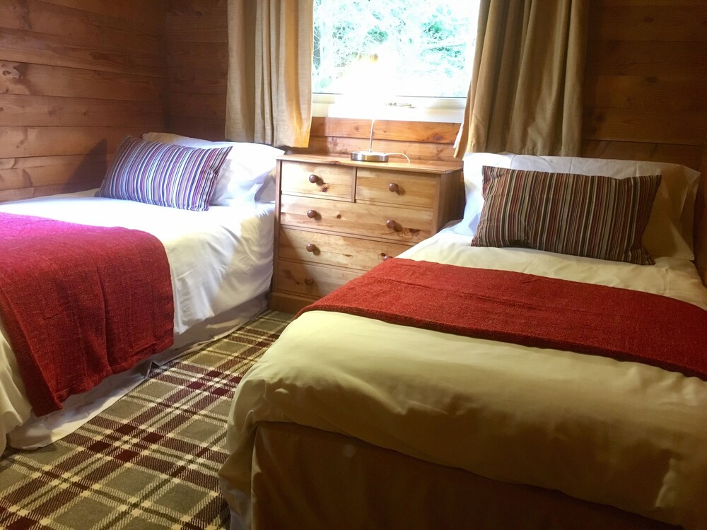 Lodge De Luxe Dans Un Décor De Bois Magique - Dunoon