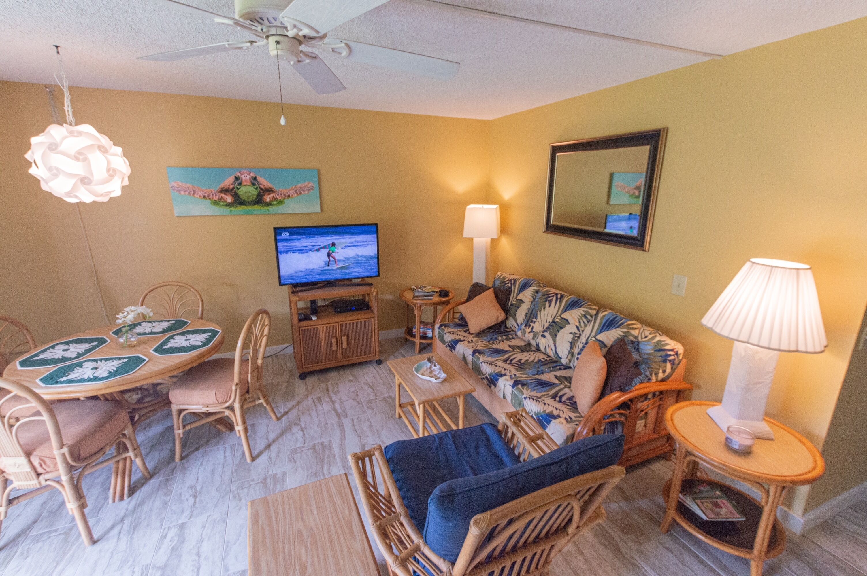 Kona Makai 5104 Remodel -Oceanfront Ac Free Wifi Parking 2 Lanai Pool Ironman Rt - Kailua-Kona, HI