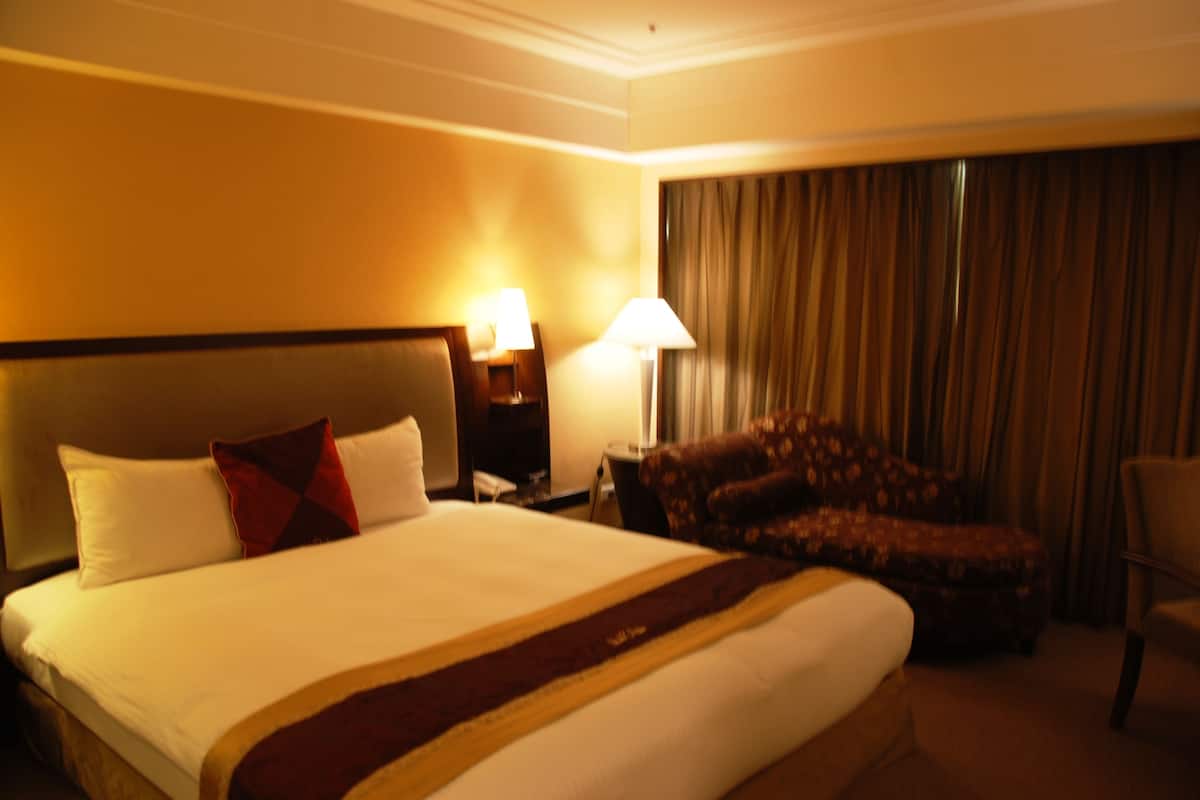 Quarto casal elite | Frigobar, cofres nos quartos, escrivaninha