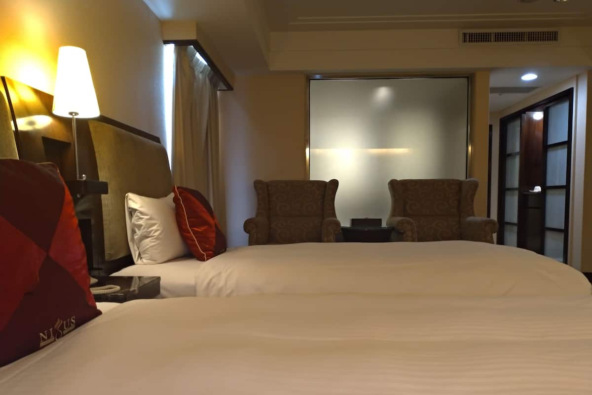 Quarto duplo standard | Frigobar, cofres nos quartos, escrivaninha