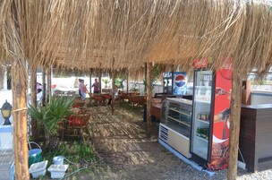 Bar junto à piscina