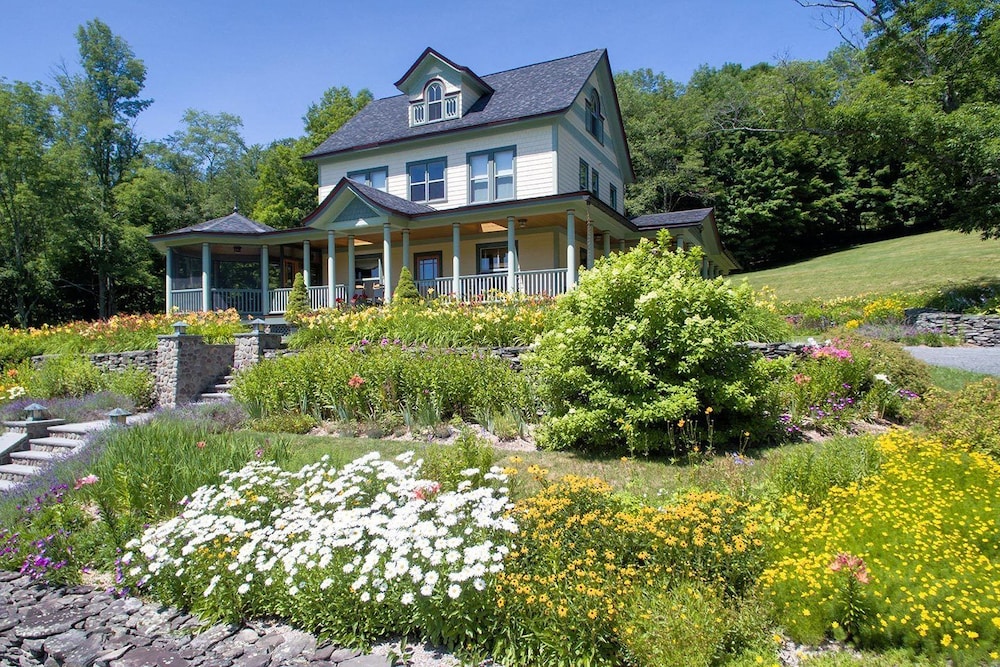 Breezy Hill Inn - Roxbury, NY