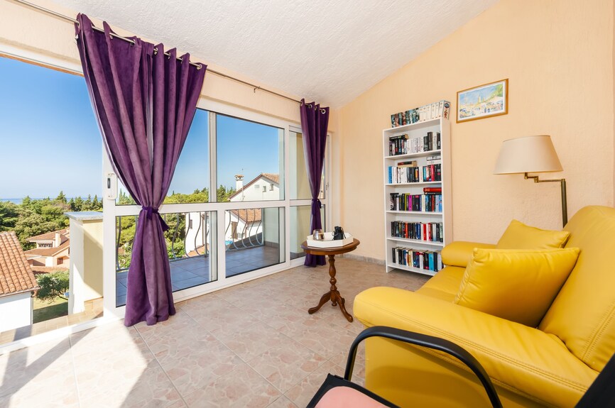 Villa Met Duplex Appartement, Uitzicht Op Zee En Wifi In Rovinj-borik - Rovinj