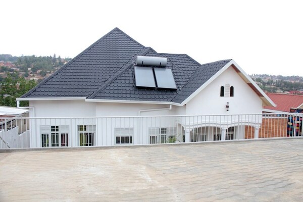 Mama Rwanda Youth Hostel - Kigali