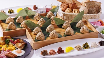 Café da manhã com buffet todos os dias mediante uma taxa
