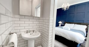 Quarto Duplo Deluxe, casa de banho anexa | 1 quarto 