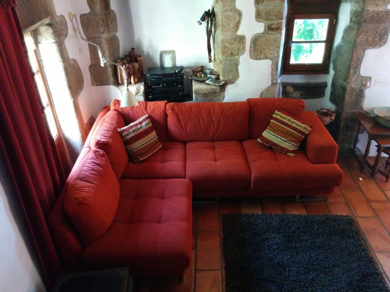 Maison De Vacances Authentique Magnifiquement Située En Pierre Naturelle Avec Petite Piscine - Largentière