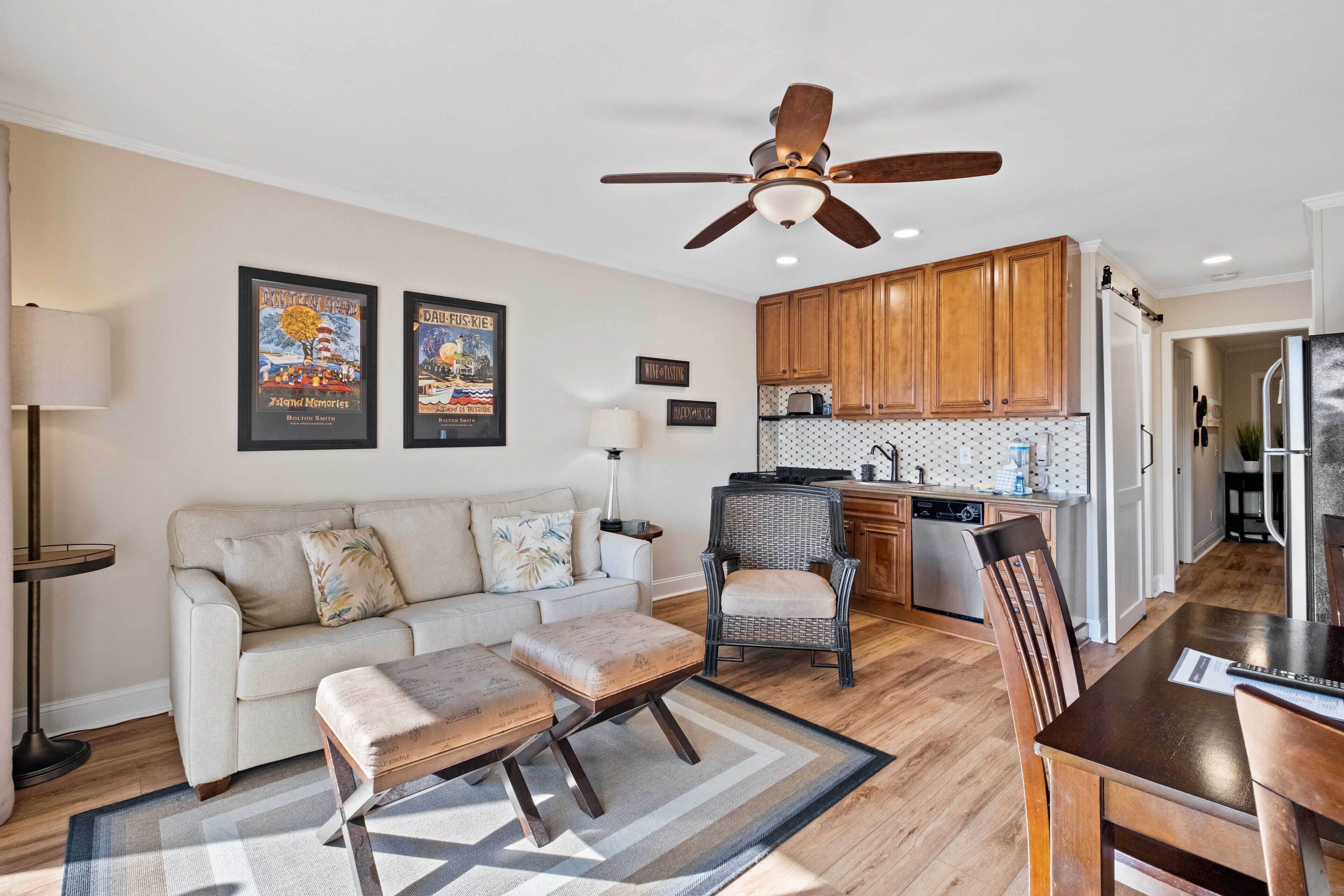 Oceanside Comfort Condo 4U - Fantastic Location - Beach Access - 10% ...