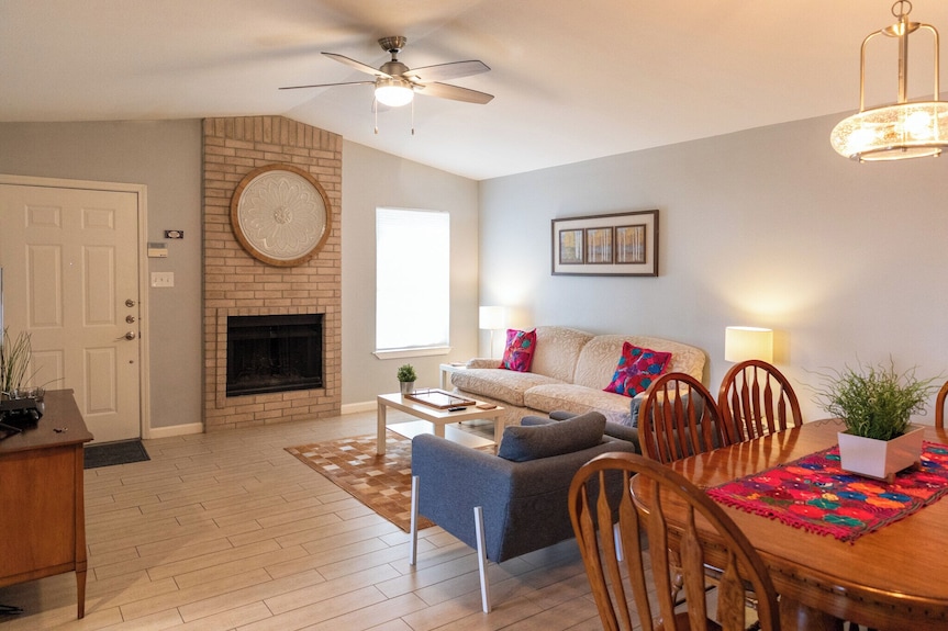 Rl: Lackland/bmt Graduation 3 Miles. Easy & Quick! 7 Years Hosting Bmt Families. - San Antonio, TX