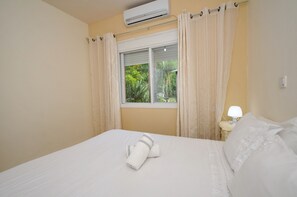 Villa, 5 quartos | 1 quarto, edredões de penas, com decoração personalizada 