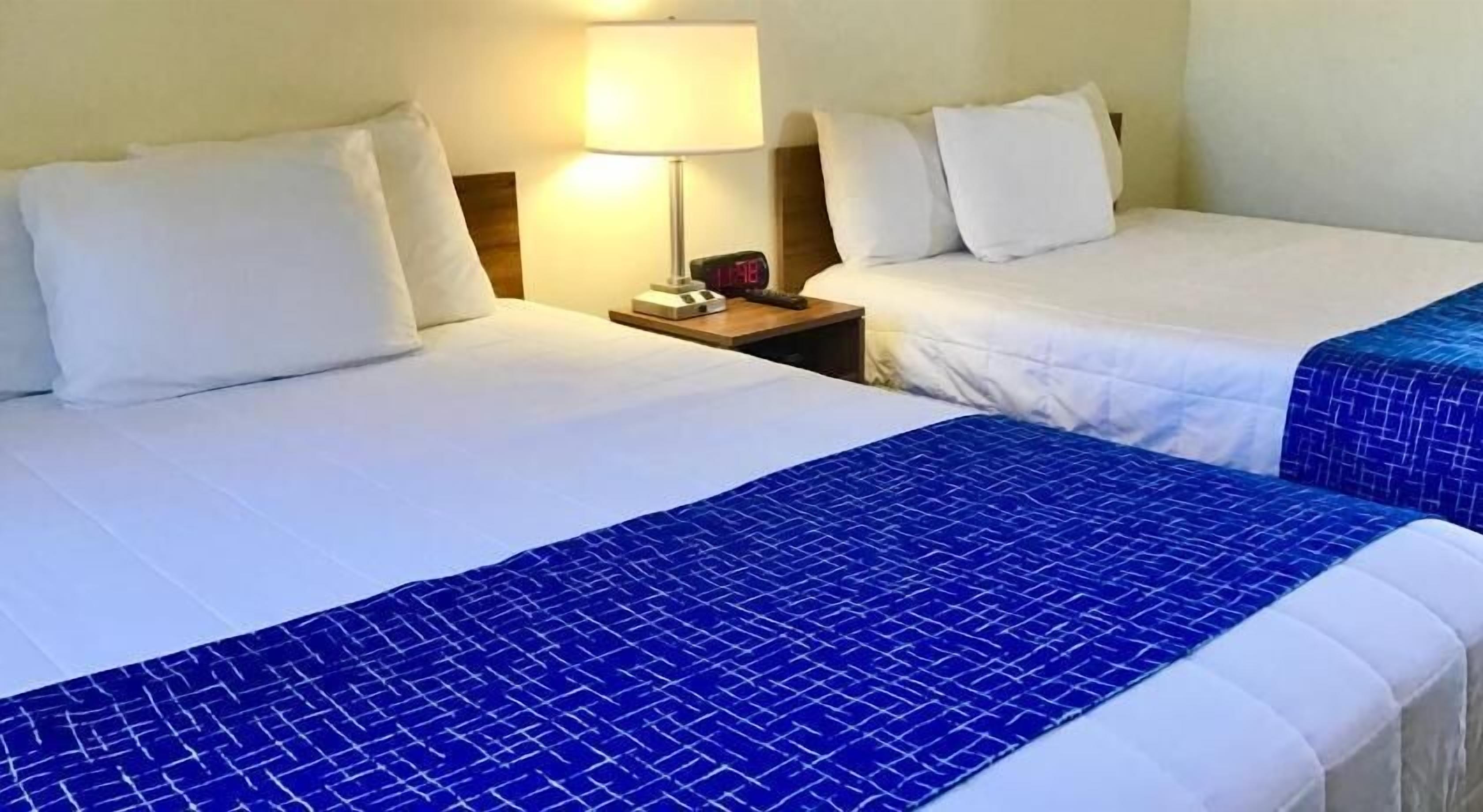 Escrivaninha, Wi-Fi de cortesia, roupa de cama