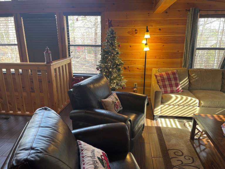 Beautifully Remodeled One Bedroom Cabin. - Tennessee