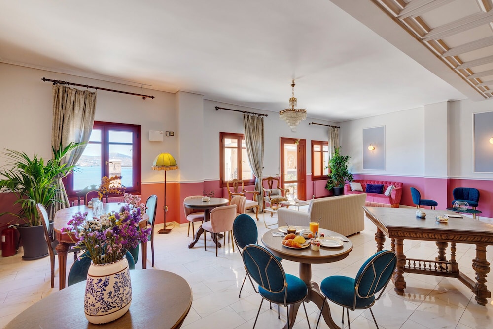 Electra Syros Boutique Hotel - Эрмуполис