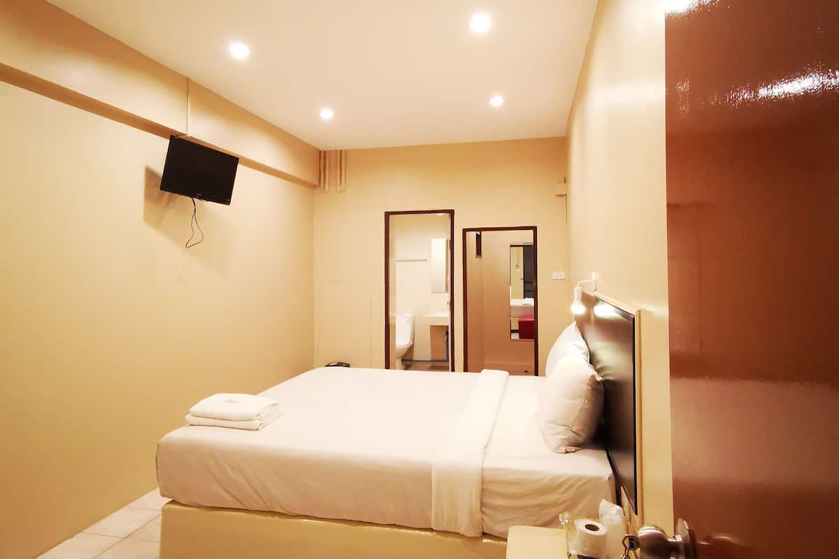 Quarto casal standard | Escrivaninha, Wi-Fi de cortesia