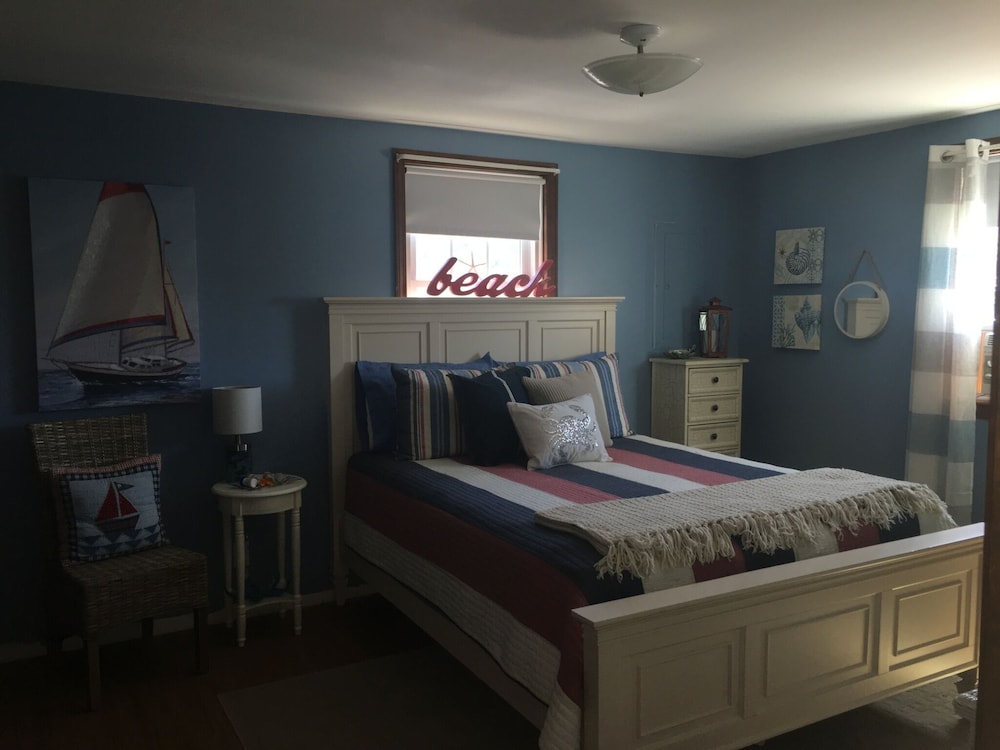 Wake Up And Enjoy Your Coffee Overlooking Town Neck Beach!!!!! - Cape Cod, MA