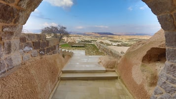 Teraslı King Suite | Vista do quarto