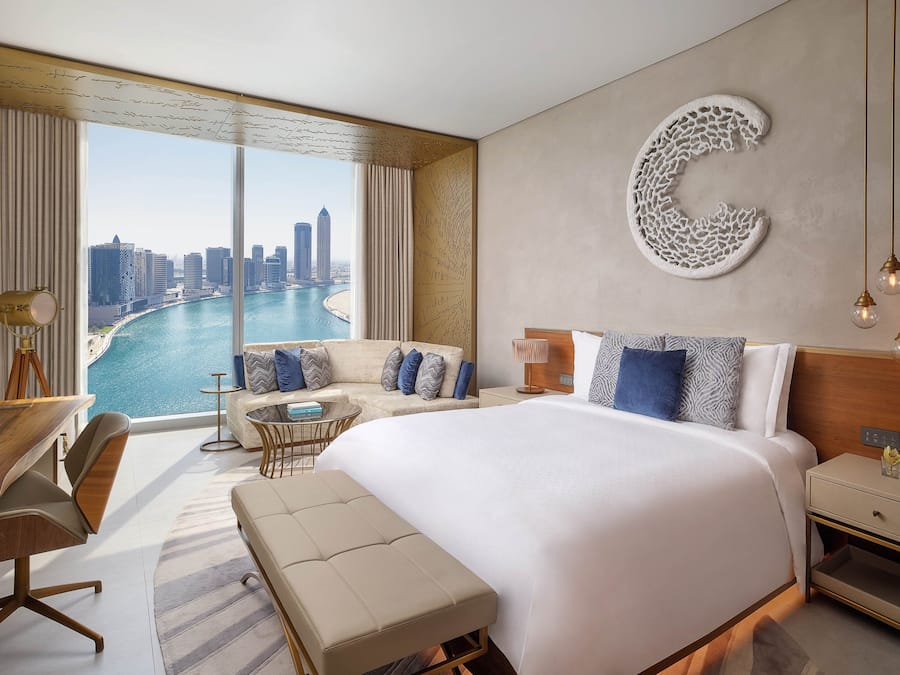 Roupa de alta qualidade, camas de colchão pillowtop, minibar