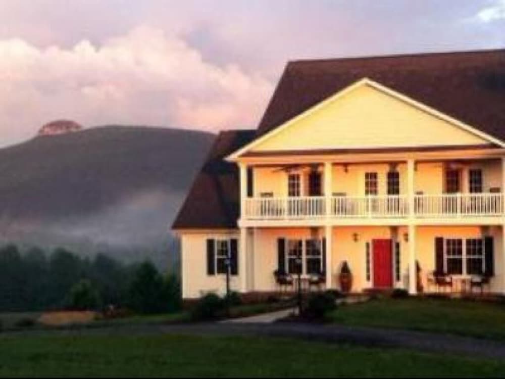 A Mighty Oak B&b - Pilot Mountain, NC