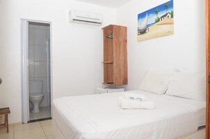 Frigobar, Wi-Fi de cortesia, roupa de cama