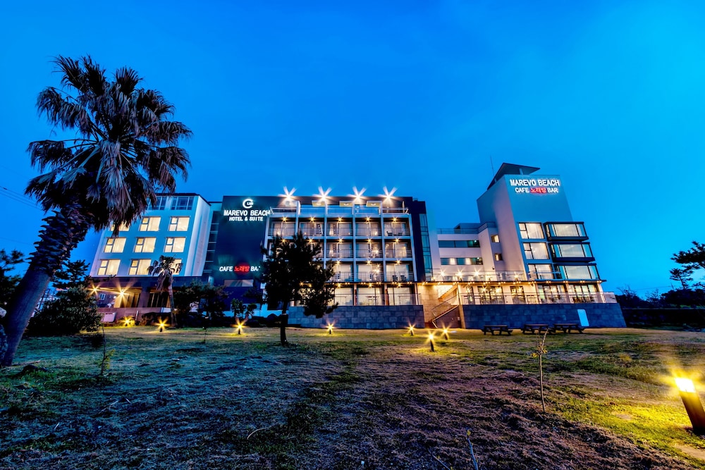 Jeju Marevo Beach Hotel - Jeju-si