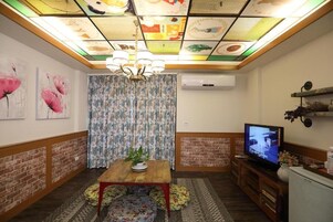 Quarto Quádruplo Superior, varanda | Edredões de penas, cortinas/cortinados opacos, quartos insonorizados 