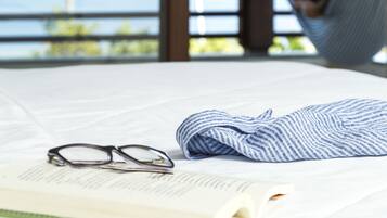 Quarto com Vista para Lagoa | Frigobar, cofres nos quartos, cortinas blackout