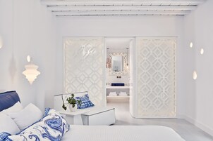 Minibar, cofre com capacidade para portátil, quartos insonorizados 