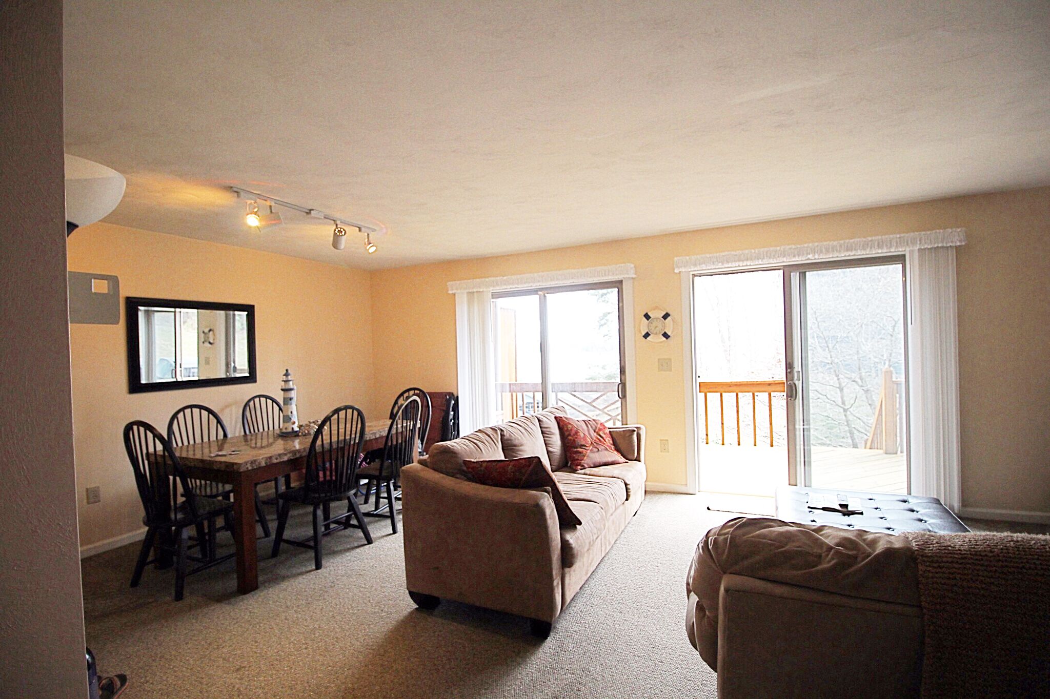 シャングリラ-フローティングドックのある3階建てのファミリータウン - スミス・マウンテン湖, VA