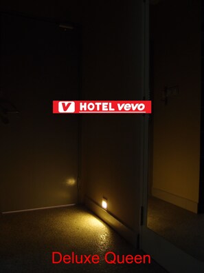 Quarto Duplo Superior (with Window) | Secretária, ferro/tábua de engomar, Wi-fi grátis