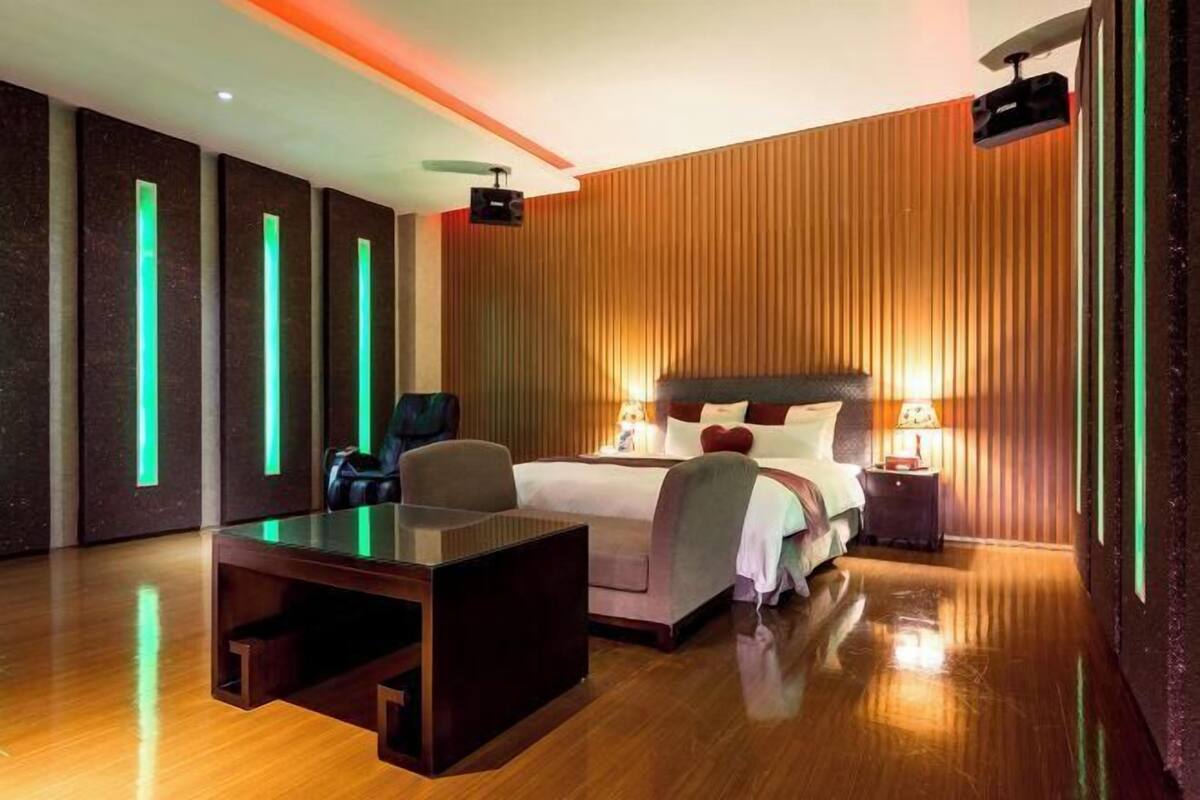 Quartos insonorizados, Wi-fi grátis, acesso para cadeira de rodas