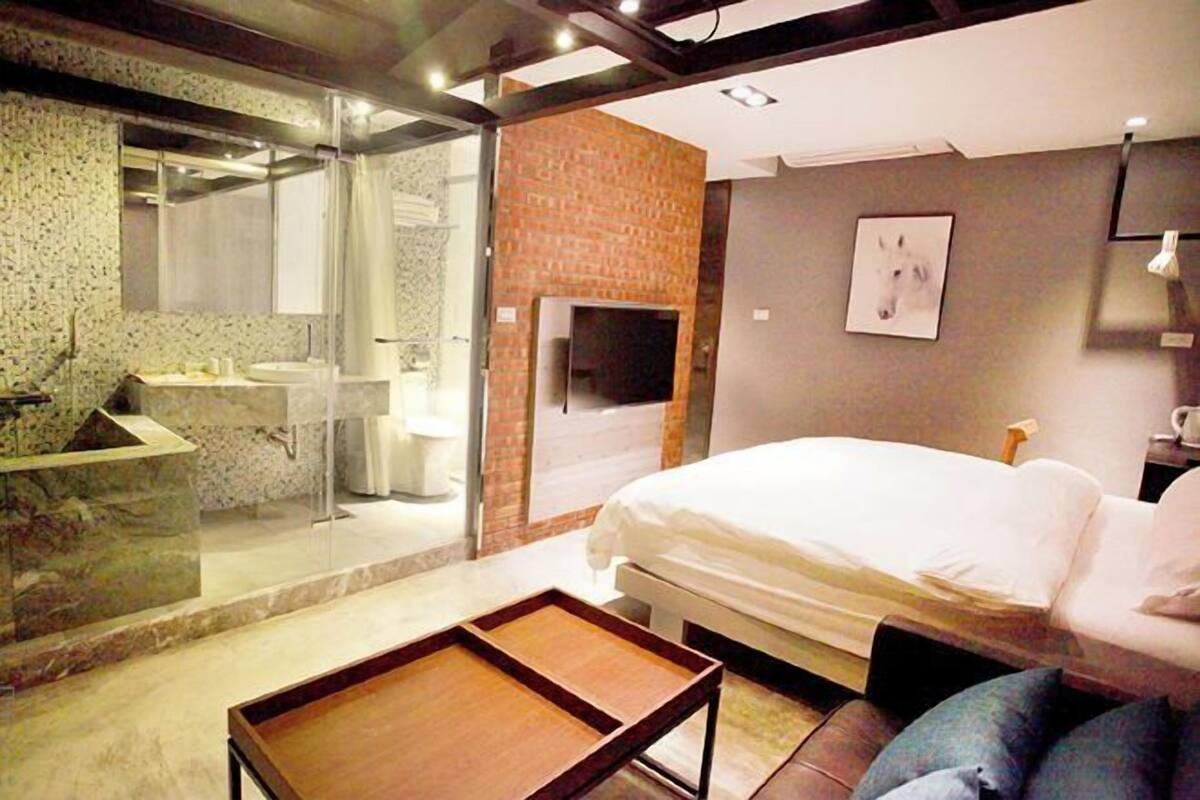 Secretária, cortinas/cortinados opacos, quartos insonorizados