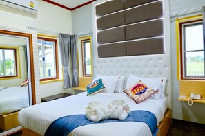 Quarto Familiar, 1 quarto | Cortinas/cortinados opacos, quartos insonorizados, Wi-fi grátis