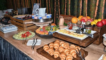 Pequeno-almoço tipo buffet diário incluído