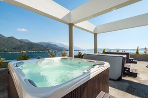 Banheira de hidromassagem exterior