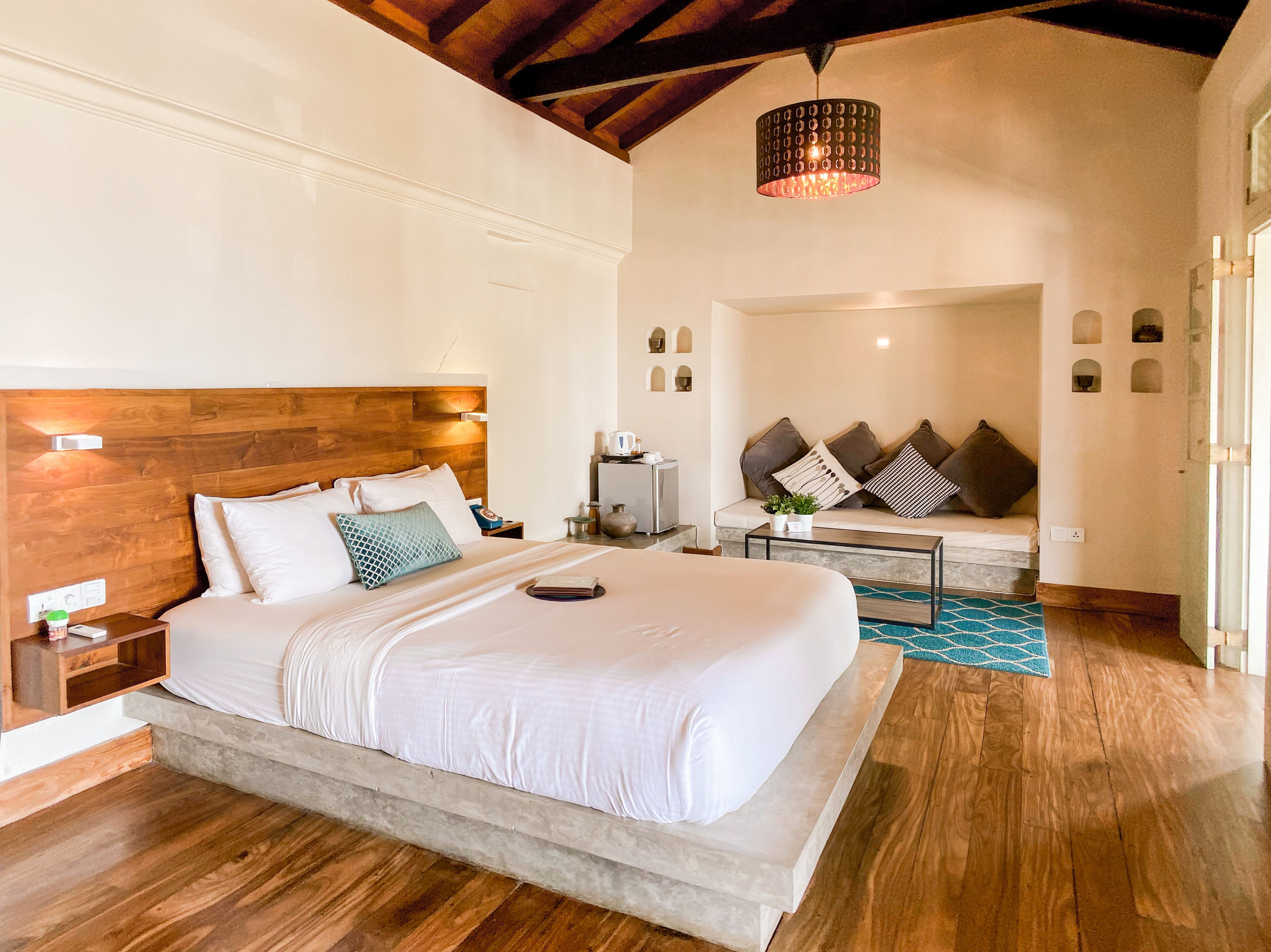 Quarto casal superior, vista para o oceano, de frente para o oceano | Roupas de cama premium, cofres nos quartos