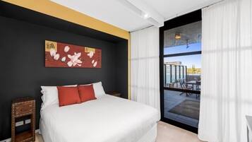 Apartamento, 1 cama Queen | 1 quarto, ferros/tábuas de passar roupa, Wi-Fi de cortesia