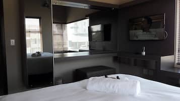Apartamento, 2 quartos | Comodidade do quarto