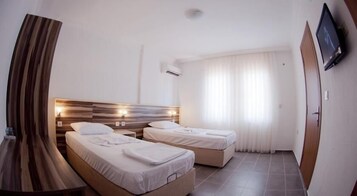 Quarto Duplo ou Twin (Attic) | Secretária, Wi-fi grátis 