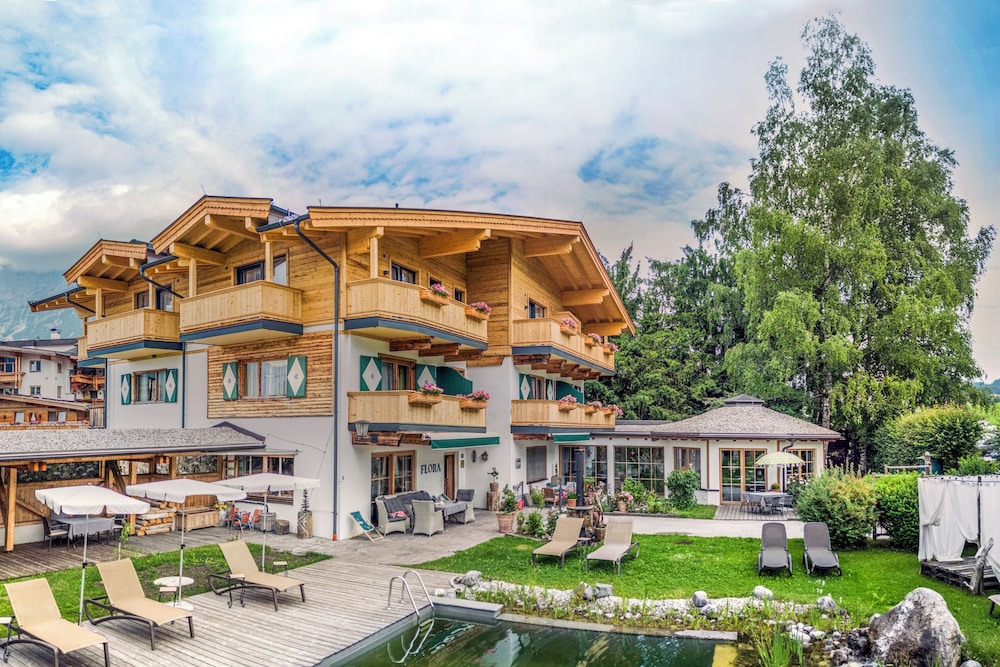 Flora - Das Kleine Gartenhotel - Ellmau
