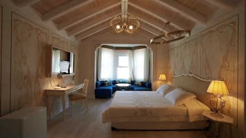 Quarto casal exclusivo, vista para a piscina | Roupas de cama premium, frigobar, cofres nos quartos
