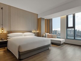 Suite Executiva, 1 cama king-size, vista para o lago | Minibar, cofre no quarto, secretária, cortinas/cortinados opacos 