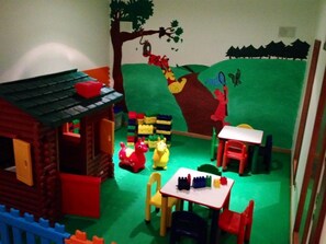 Área de recreio para crianças (coberta)