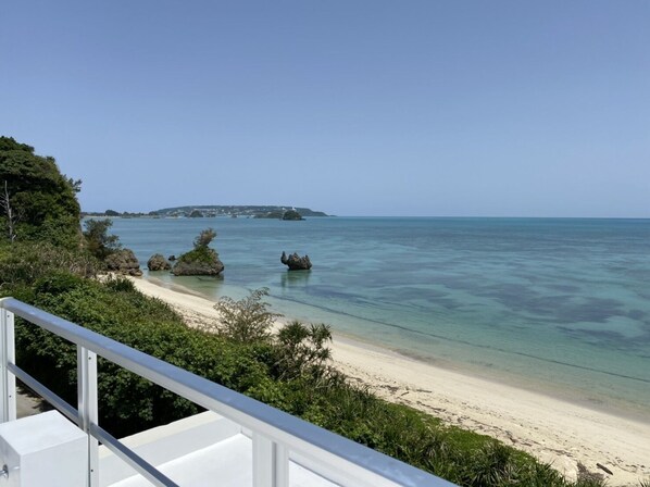 Apartamento Comfort em Condomínio Fechado | Vista para a praia ou o mar