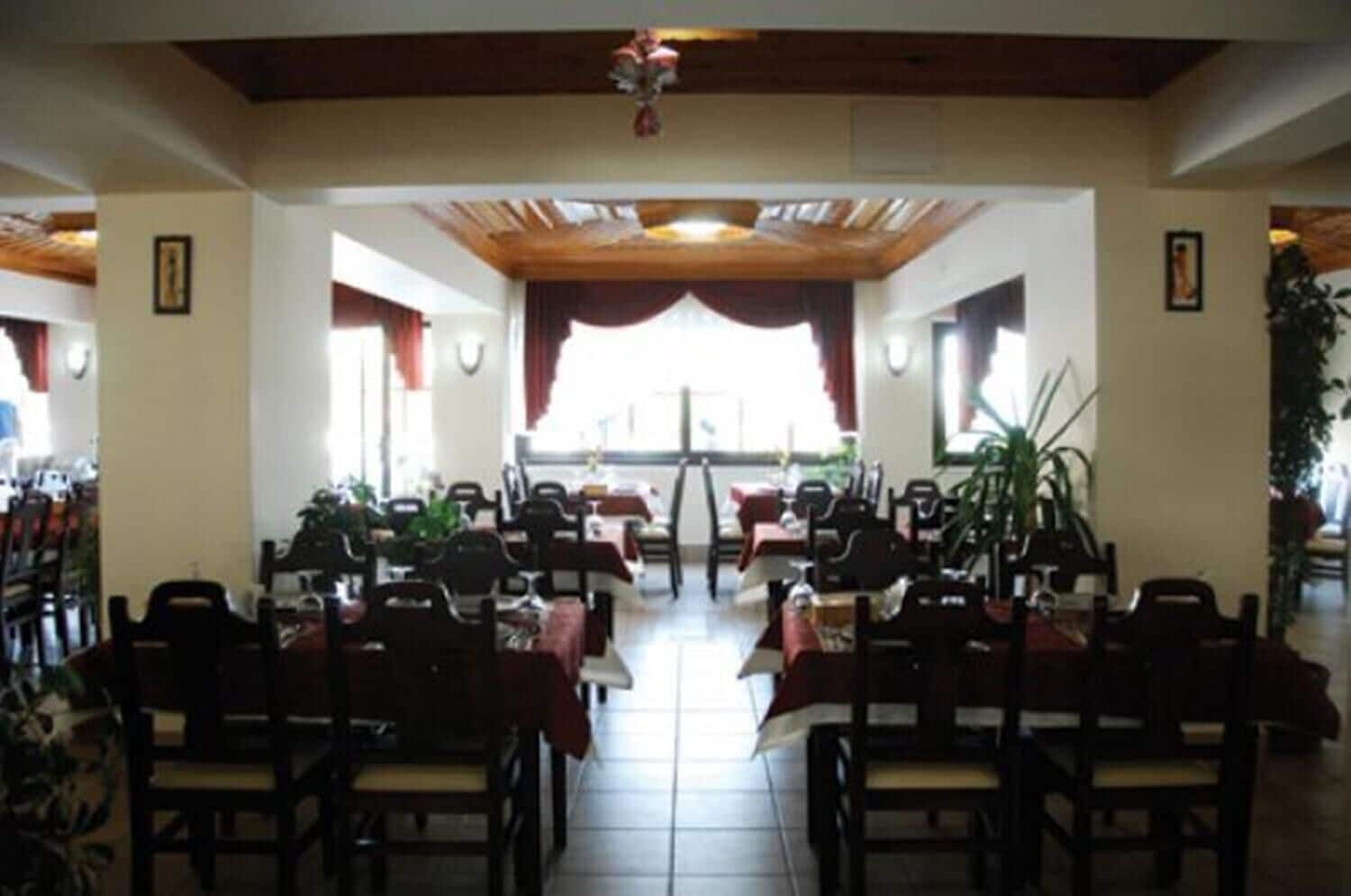 Café da manhã, almoço e jantar