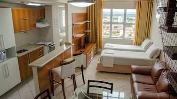 Duplex Quadruplo | 1 quarto, quartos insonorizados, Wi-fi grátis, roupa de cama fornecida