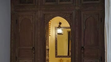 Deluxe Double or Twin Room (Piment d'Orient) | Roupa de alta qualidade, cofre no quarto, com decoração personalizada