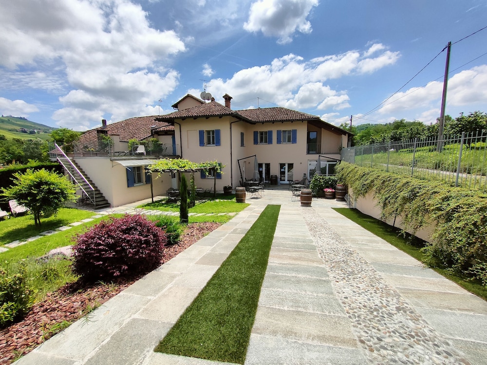 Cascina Bellonuovo - Agriturismo - Piedmont