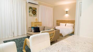 Apartamento Superior, 1 quarto, casa de banho anexa | 1 quarto, lençóis de algodão egípcio, roupa de alta qualidade